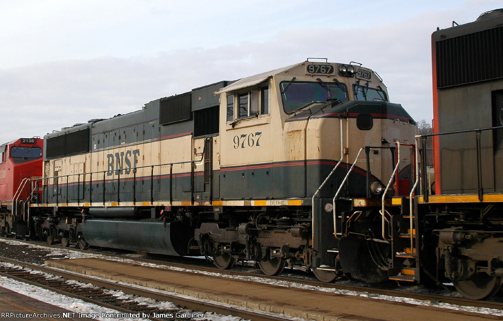 BNSF 9767